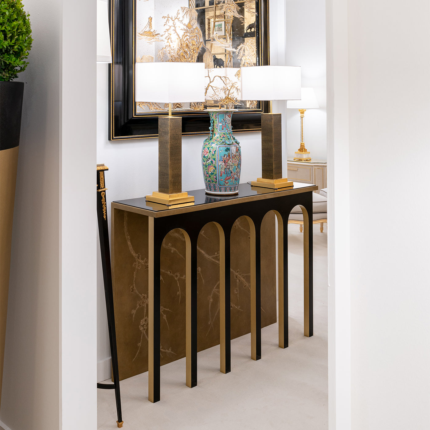 BLACK AND GOLD ARCH CONSOLE CG Capelletti | Artemest