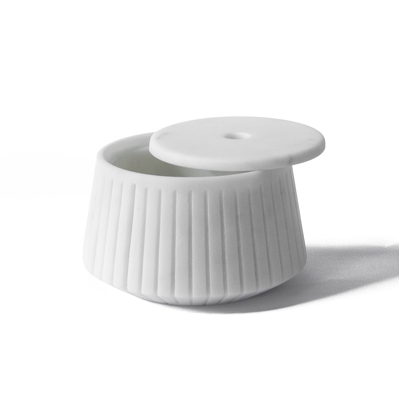 Striped Objects Holder in white Carrara marble FiammettaV Home ...