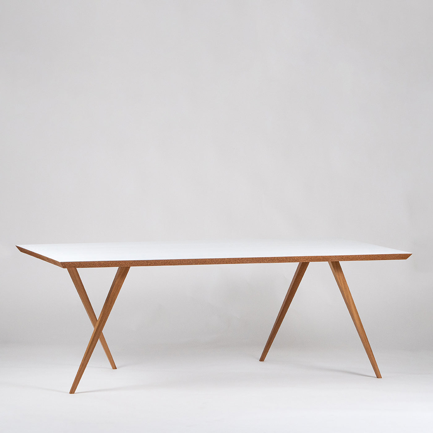 Vale Large Dining Table OTQ | Artemest