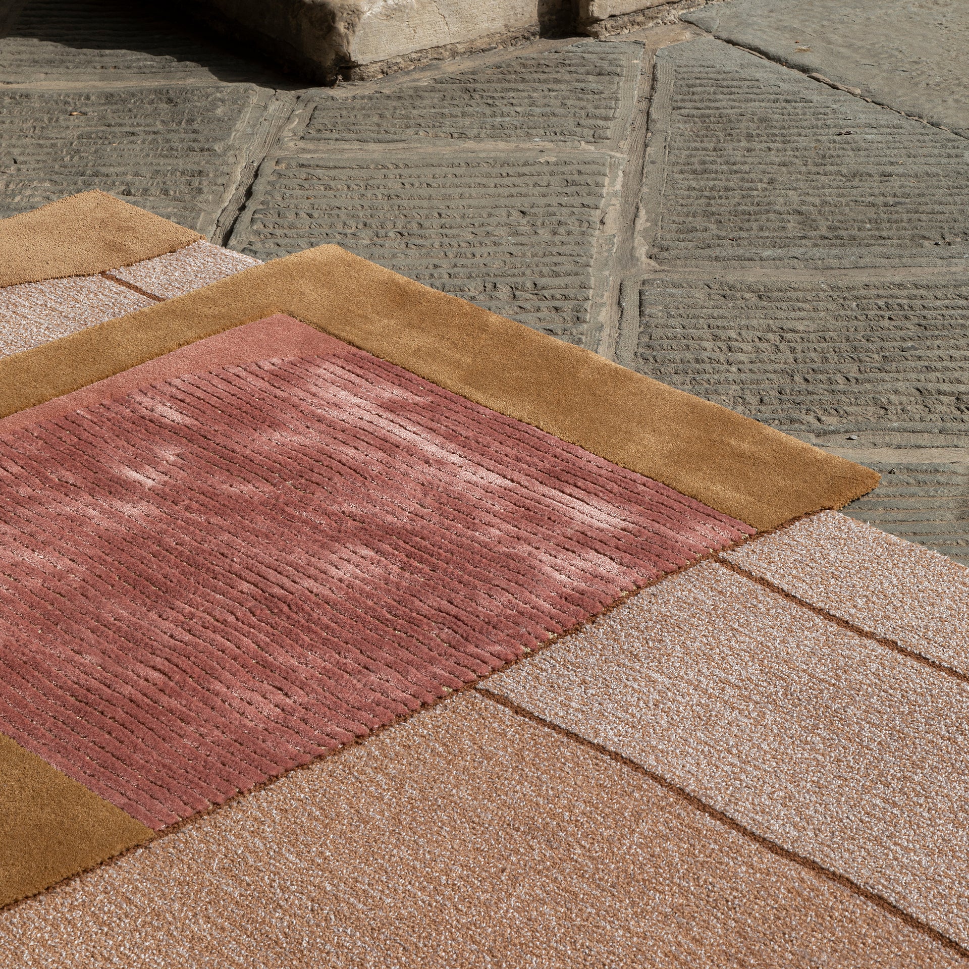 Lòbia Terra Rug by Giulia Ferraris Carpet Edition | Artemest