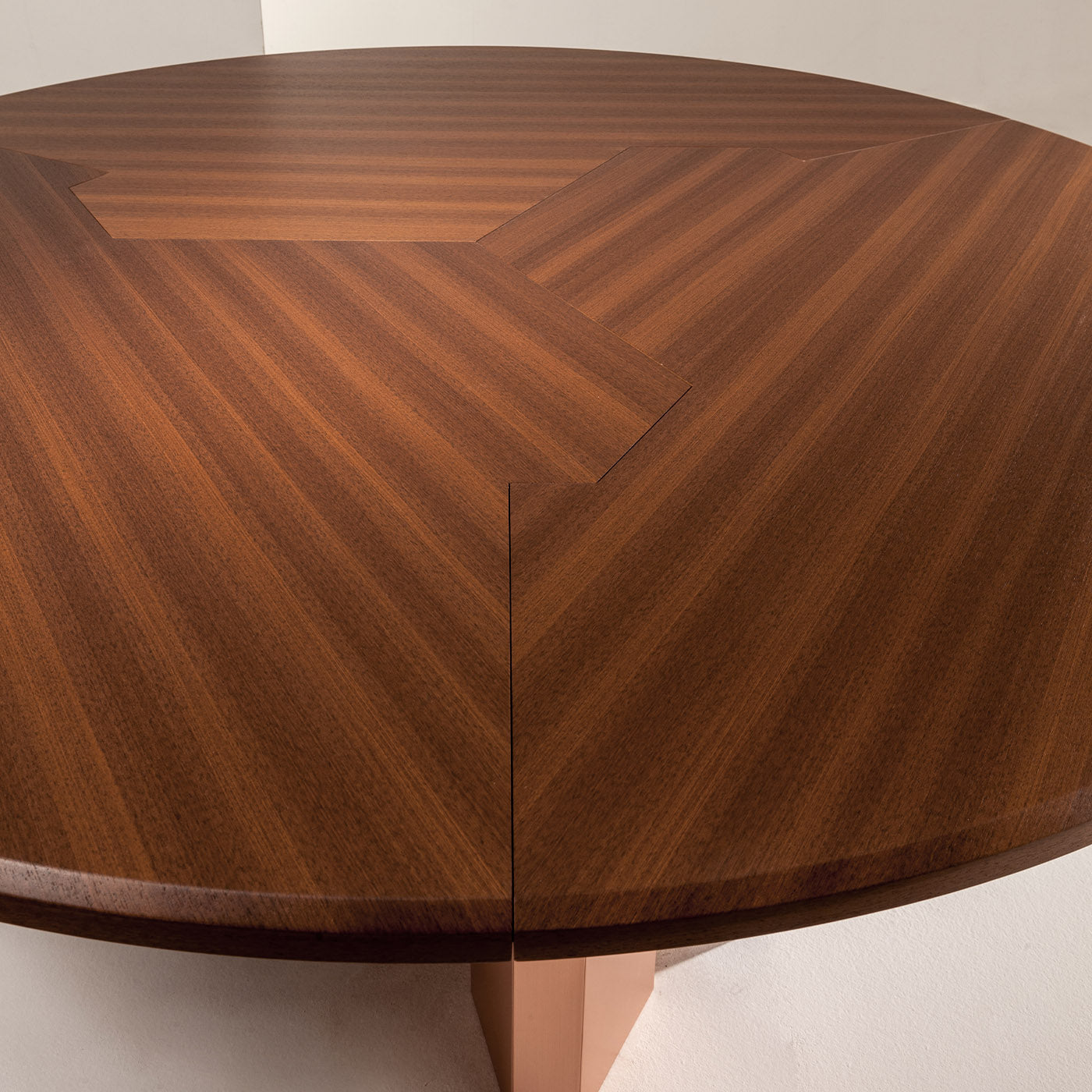 Imperfetto Dining Table Laura Meroni | Artemest