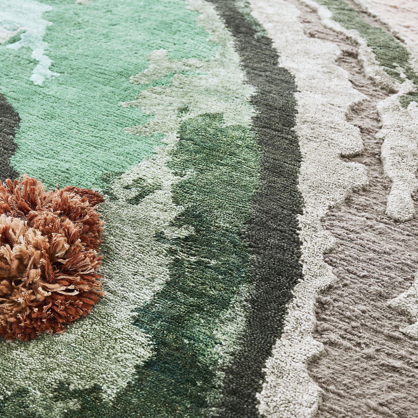 Tactile Green Wool And Bamboo Silk Round Rug Mohebban | Artemest