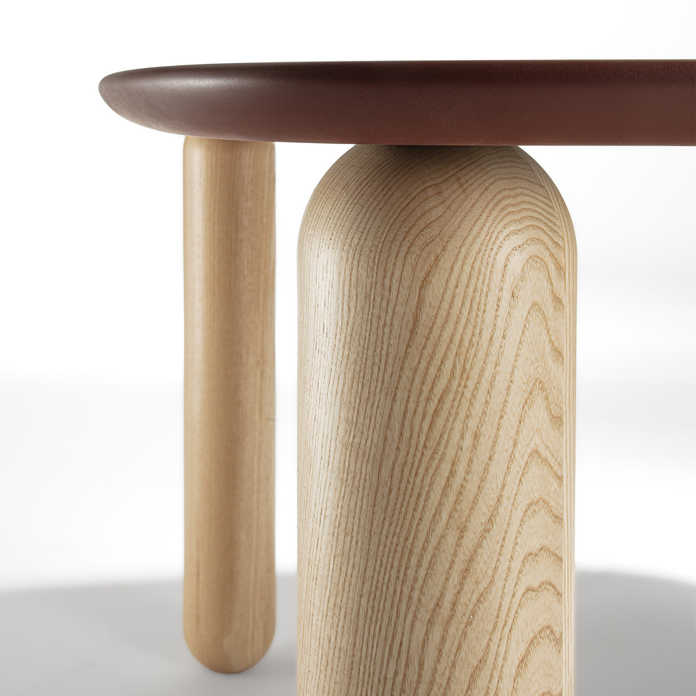 Isabel Red Table Enrico Pellizzoni | Artemest