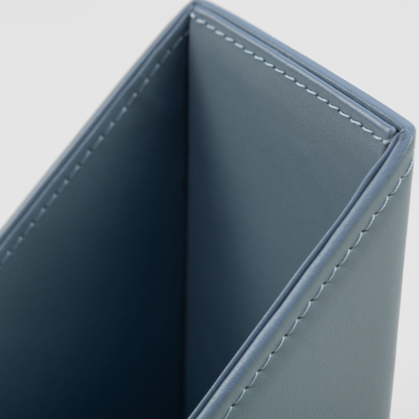 Picasso Cielo Blue Document Holder Rack Foglizzo 1921 | Artemest