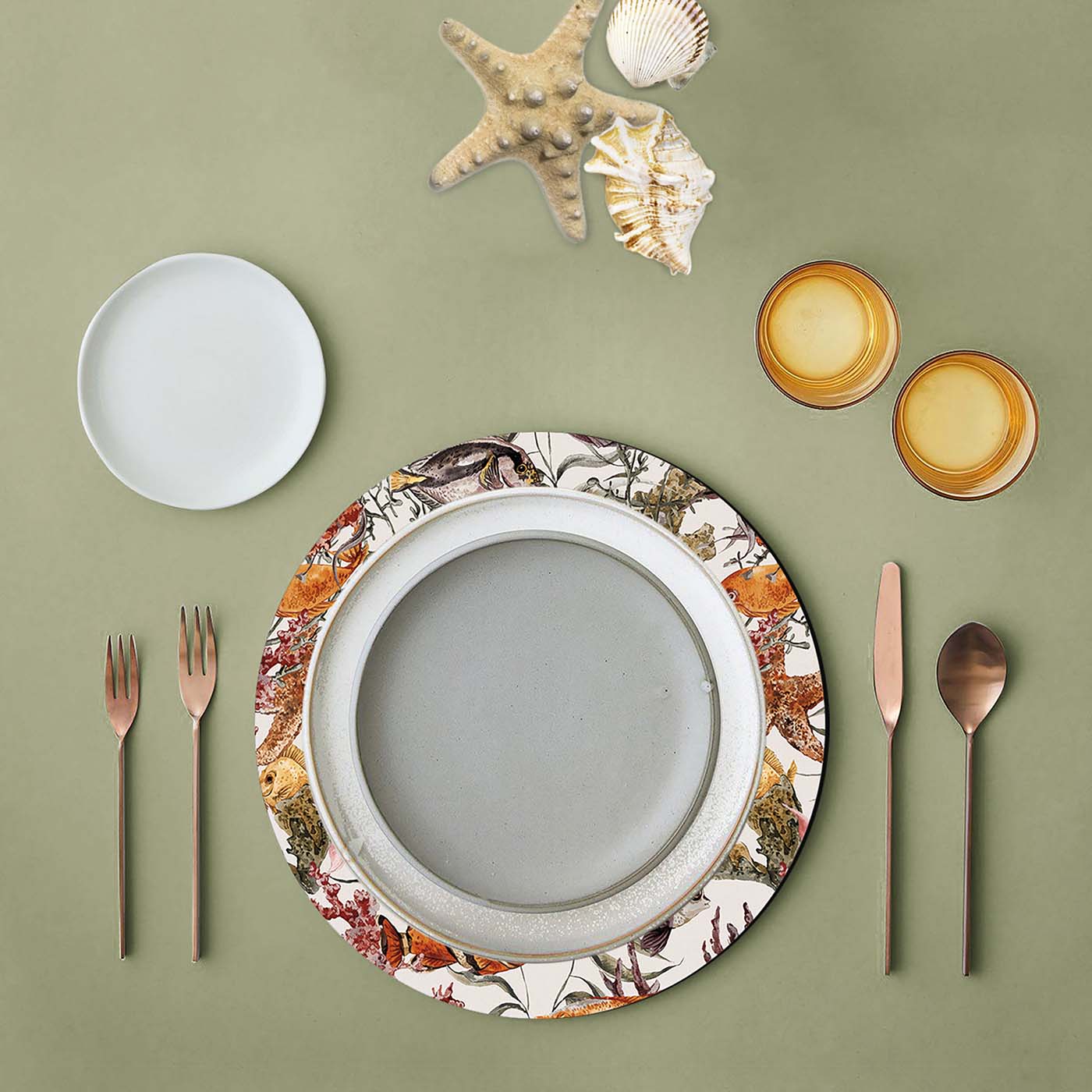 Fish Party Coral Set of 2 Round Underplates Absoluta Collection | Artemest