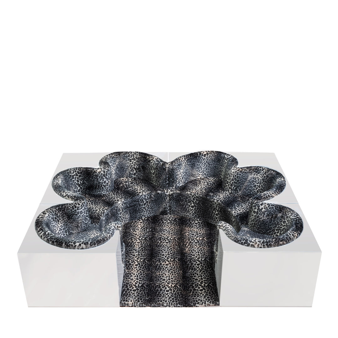 Sculptural Sofas | Artemest