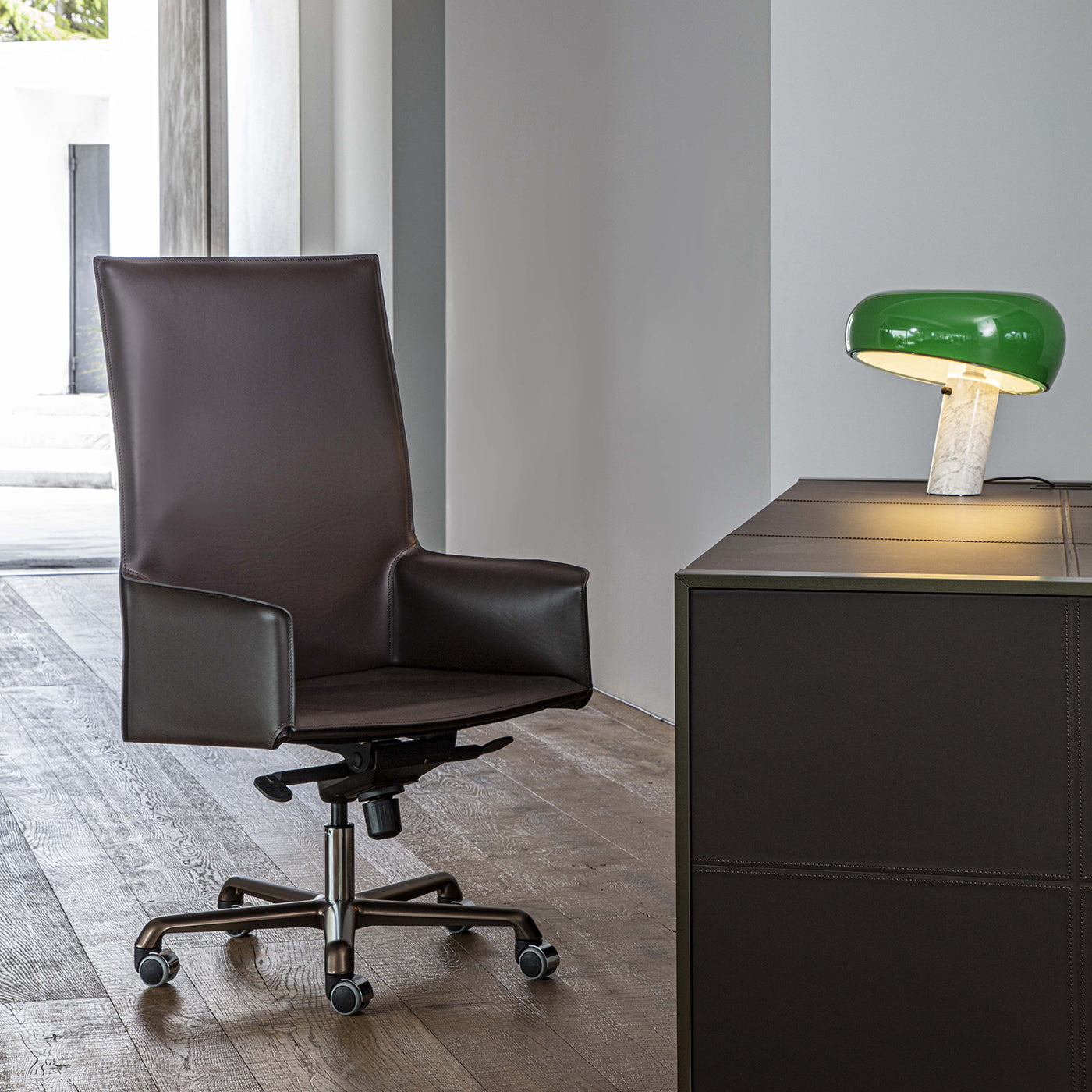 Pasqualina Swivel President Chair by Grassi&Bianchi and RedCreative Enrico Pellizzoni | Artemest