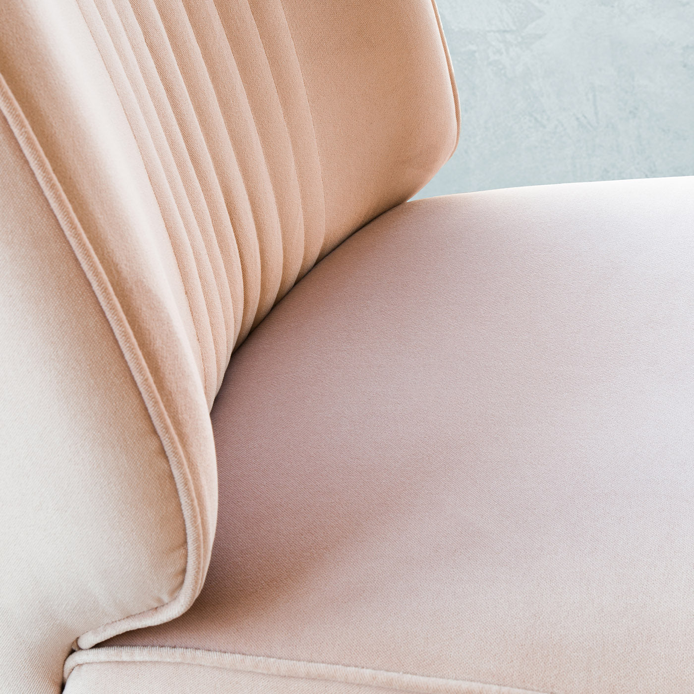 Giulia T. Pink Armchair by Lucia Ippolito Softhouse | Artemest