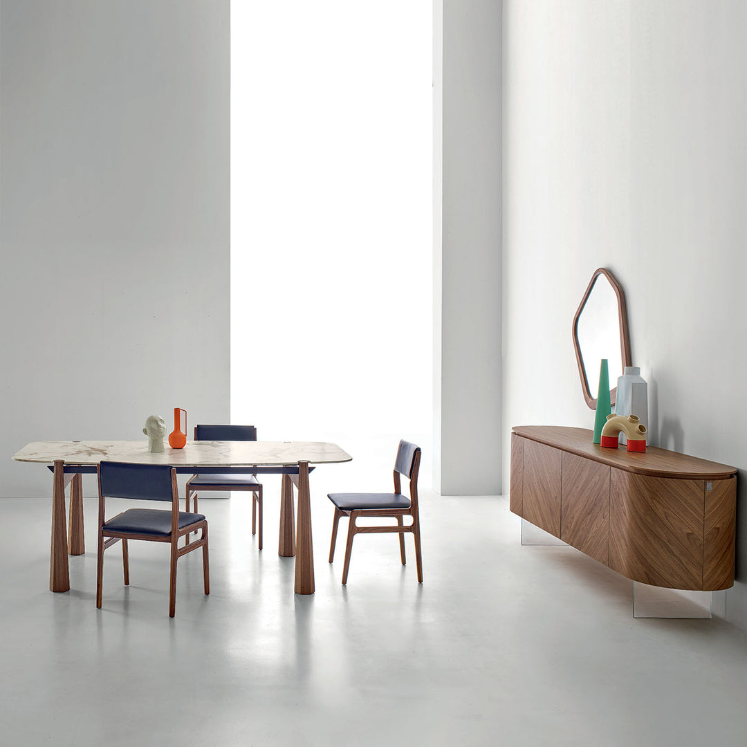 York Dining Table in Walnut Canaletto with Calacatta Ceramic Top Modesign | Artemest