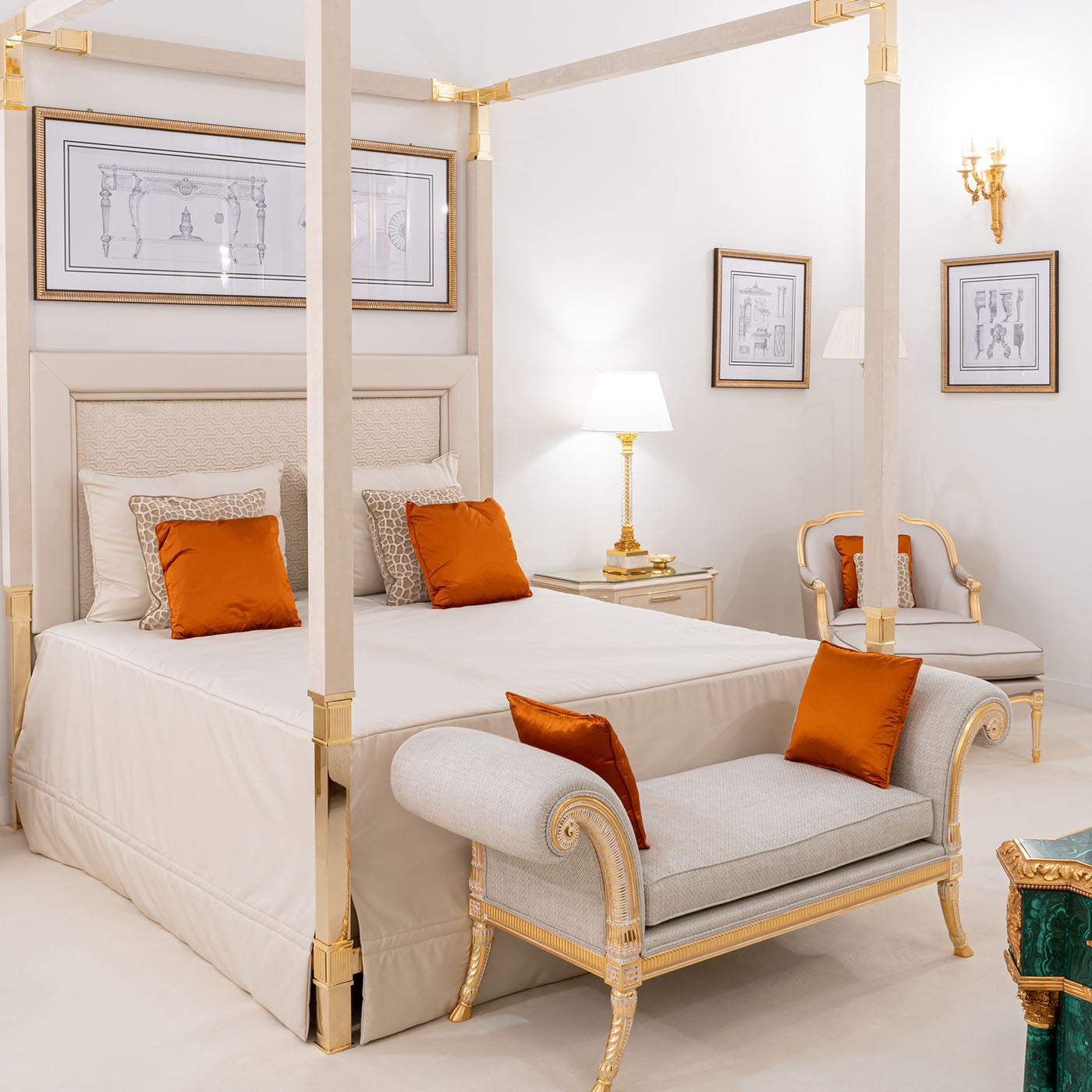 White Leather & Golden Bronze Double Canopy Bed CG Capelletti | Artemest