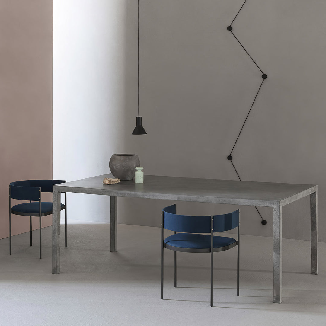 50 MM Silver Dining Table Forma & Cemento | Artemest