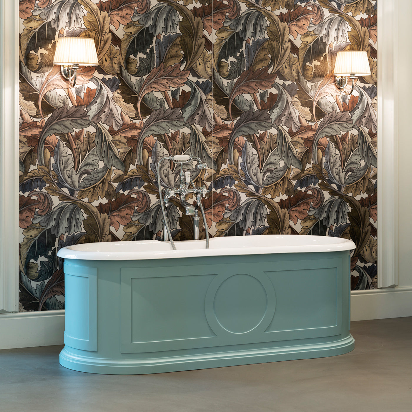 Capitol Painted Tiffany Green Bathtub Devon&Devon | Artemest