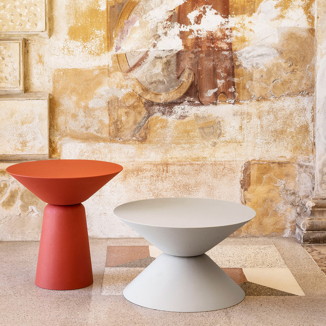 Murano Side Table by Omri Revesz Cimento | Artemest