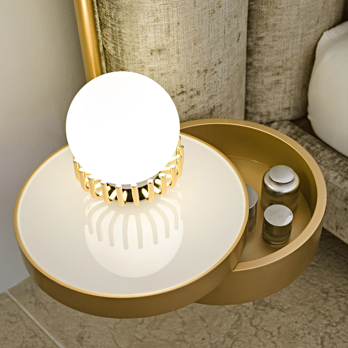 Lucy Mini Table Lamp Black Tie | Artemest