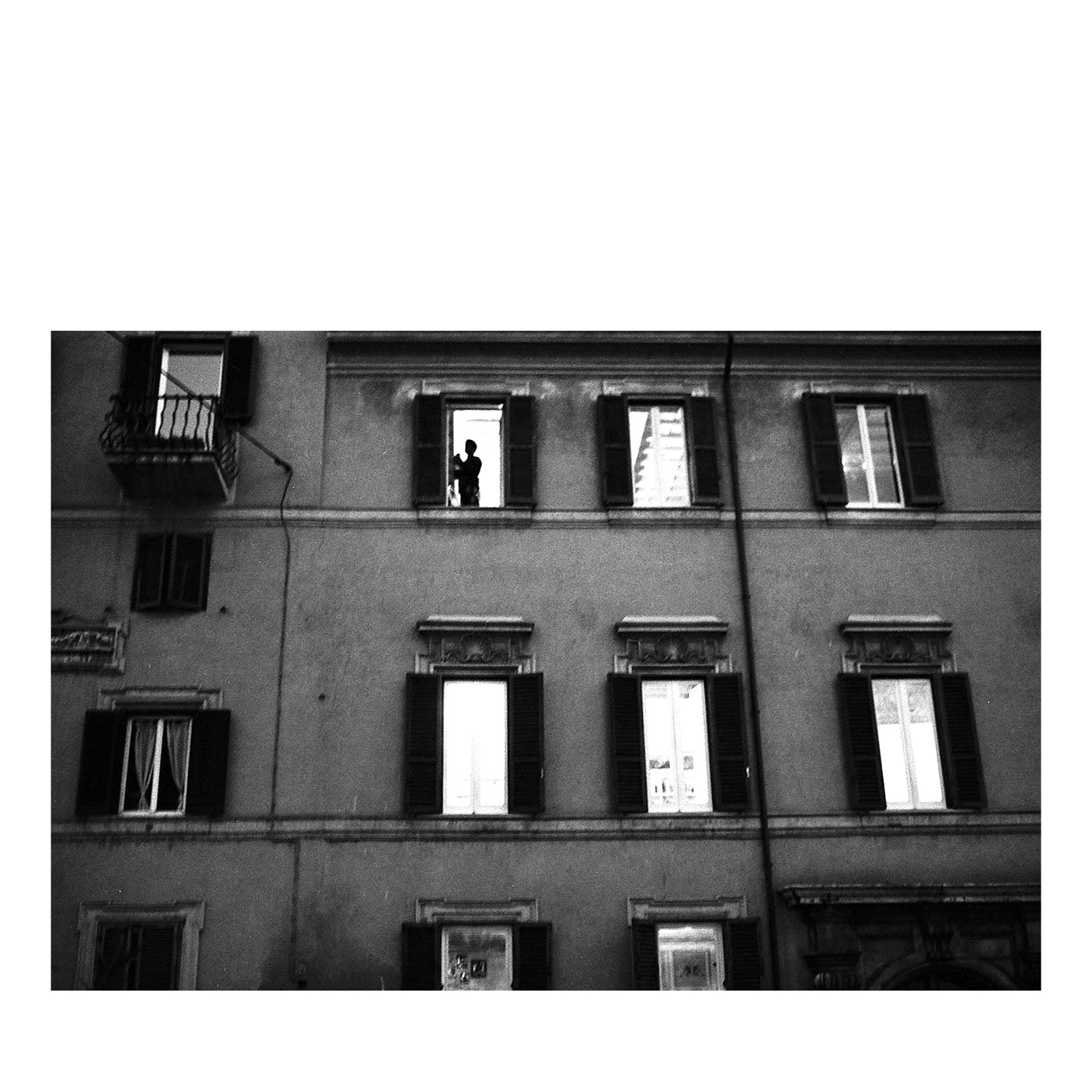 Home is Home "All Alone" Guido Gazzilli | Artemest