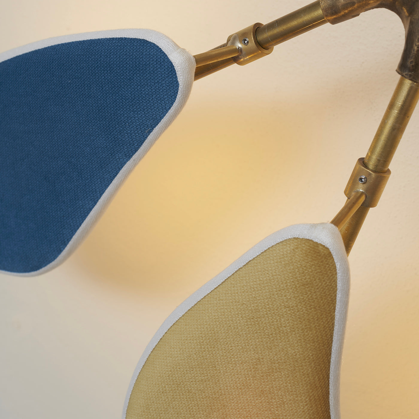 Petalux Small Polychrome Wall Lamp Officina Ciani | Artemest