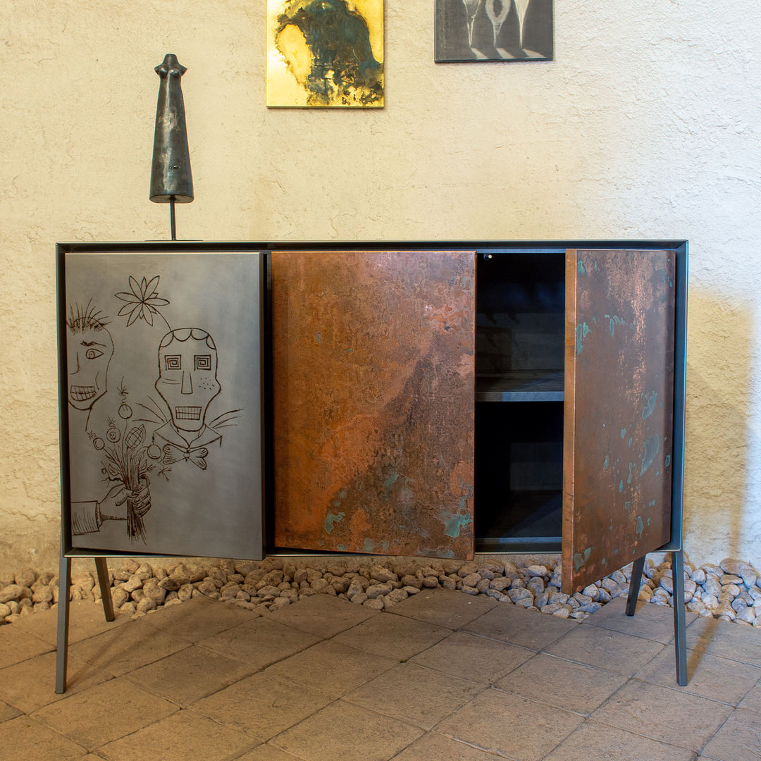 Dipinto Rame 3-Door Sideboard Idee del Fabbro | Artemest