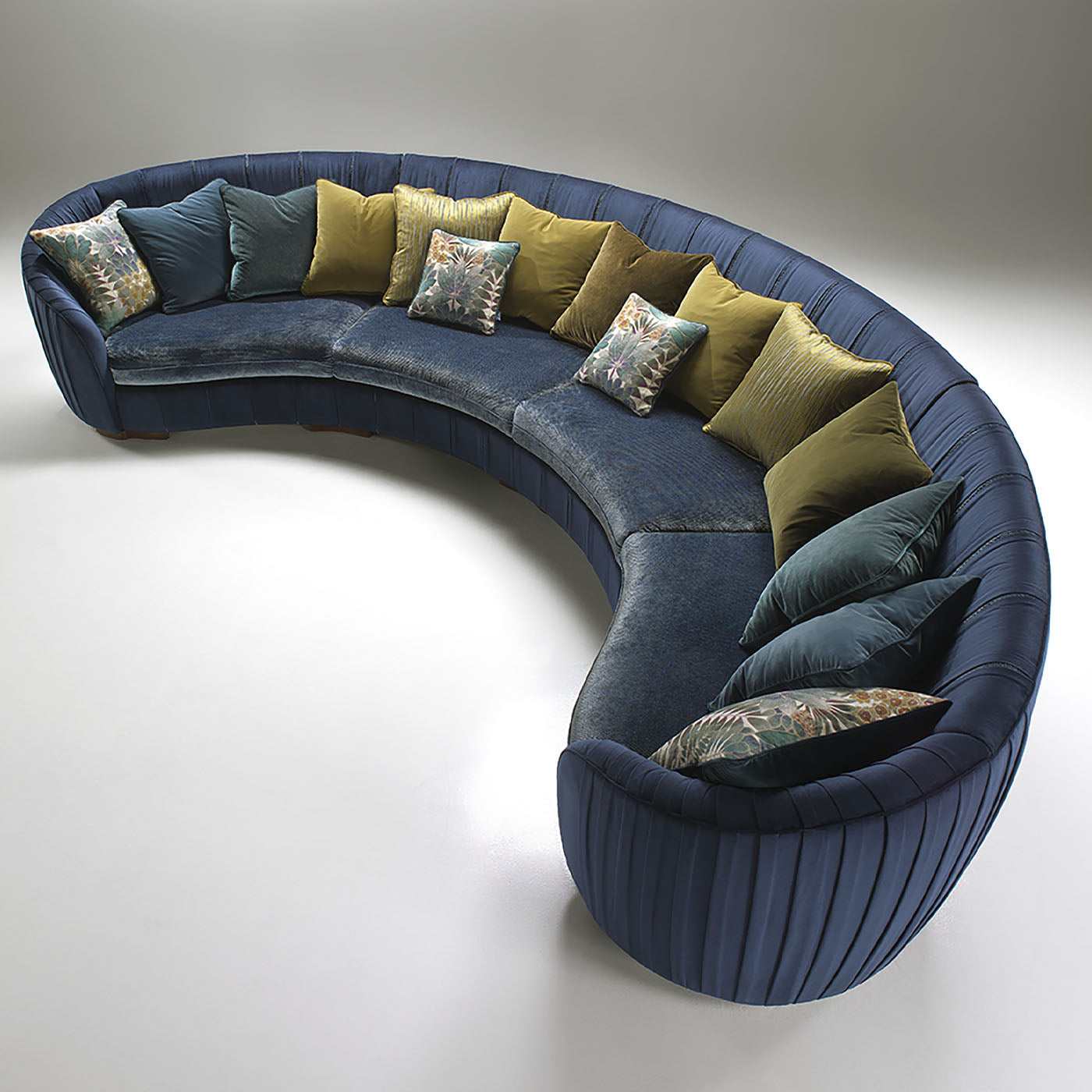 Ritz Curved Blue Sofa Bedding Atelier | Artemest