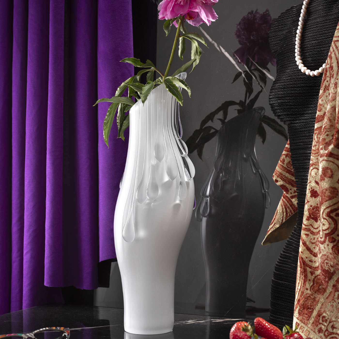 White Pearls Murano Glass Vase Aina Kari | Artemest