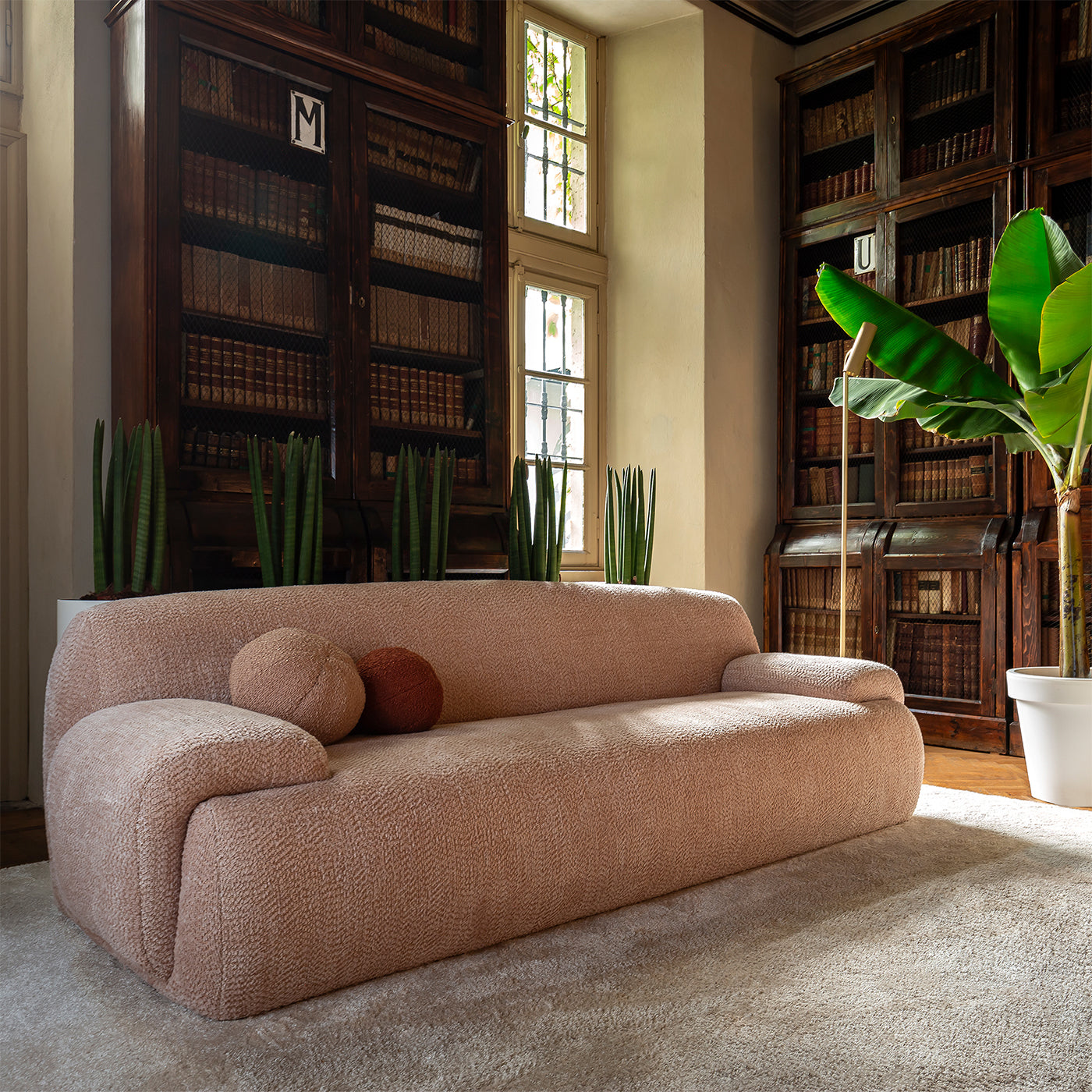 Cabochon Solid Wood Pink Sofa Softhouse | Artemest