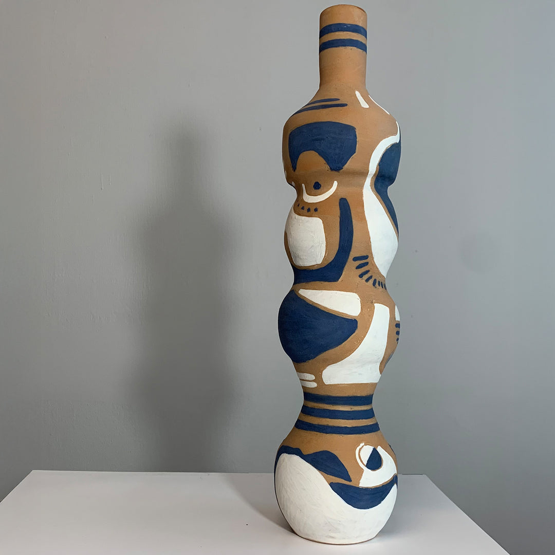 U1 Abstract Motif Terracotta Decorative Vase Enryhands | Artemest