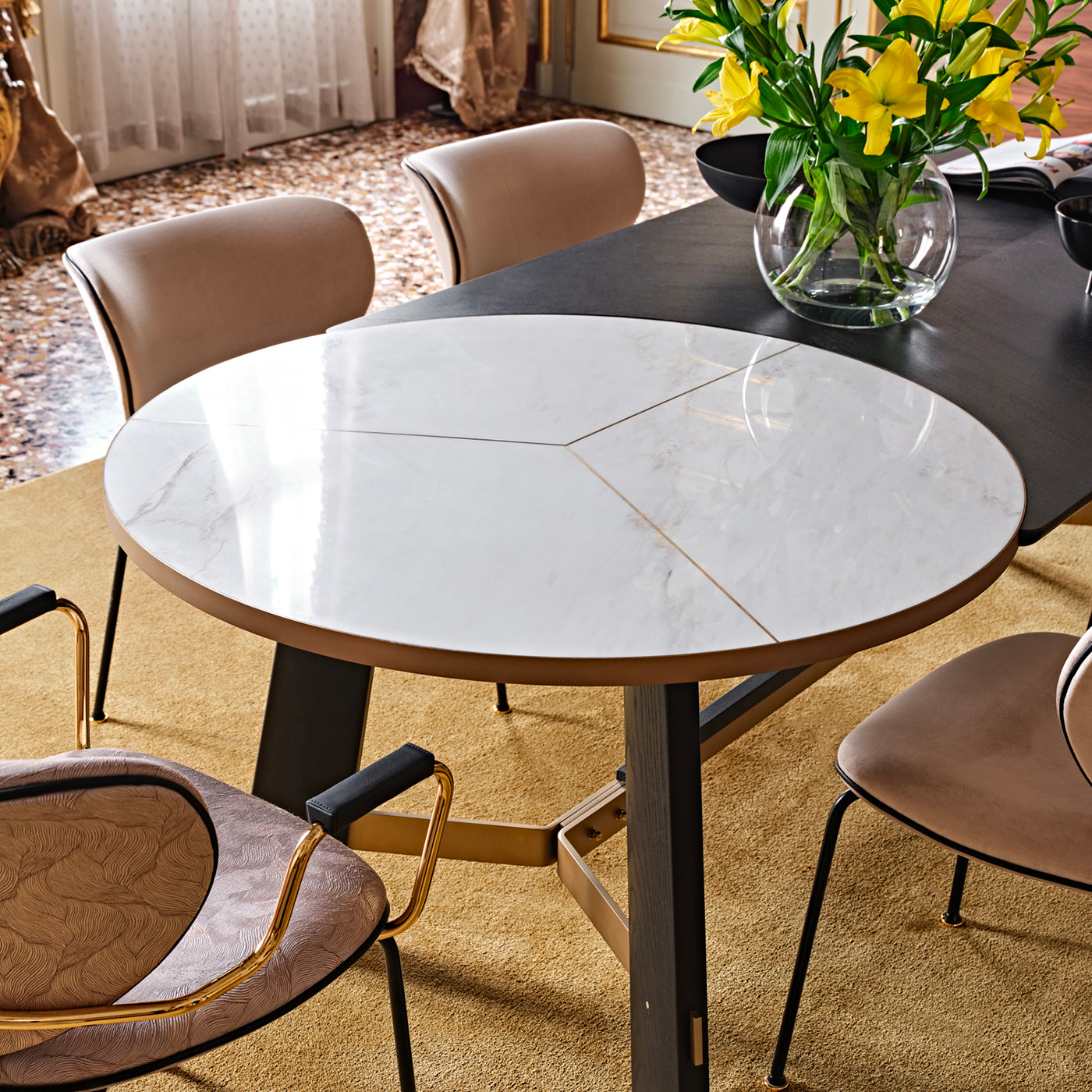 OPERA dining table Black Tie | Artemest