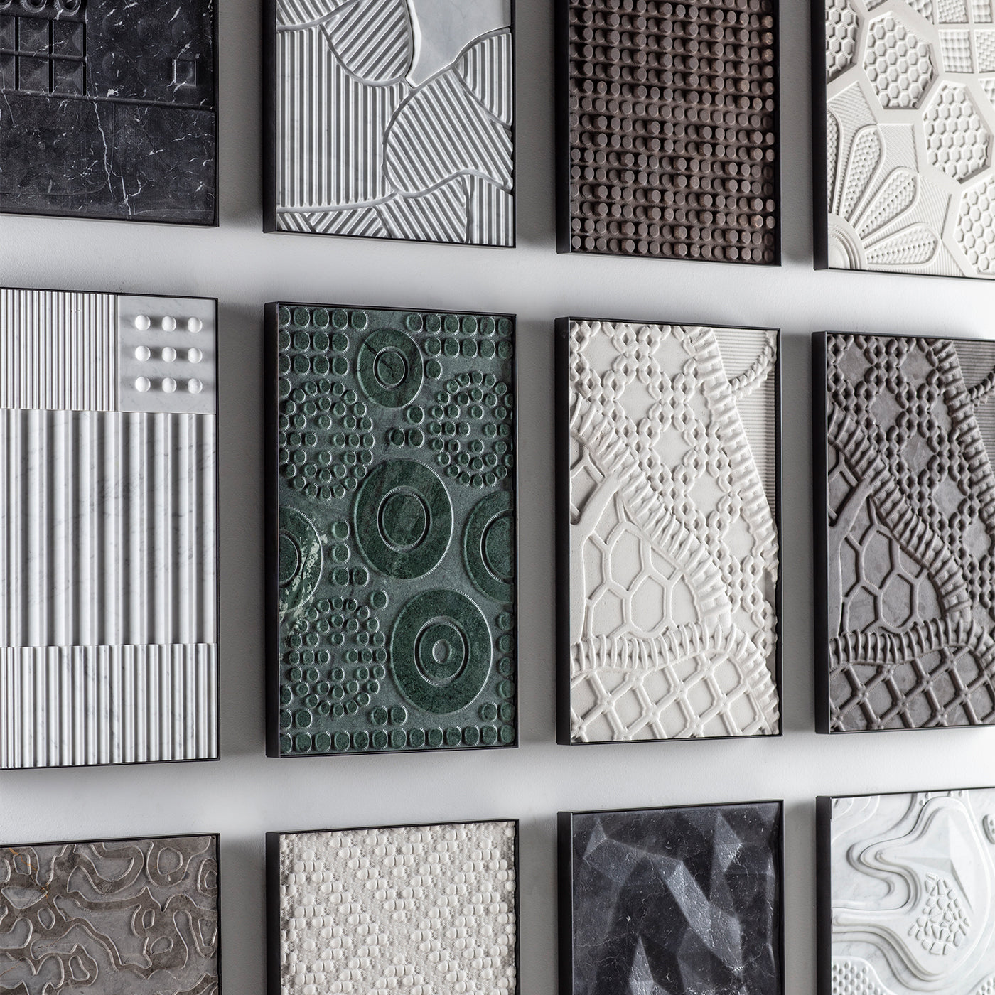 Ercole White Carrara Marble Decorative Panel Lithea | Artemest