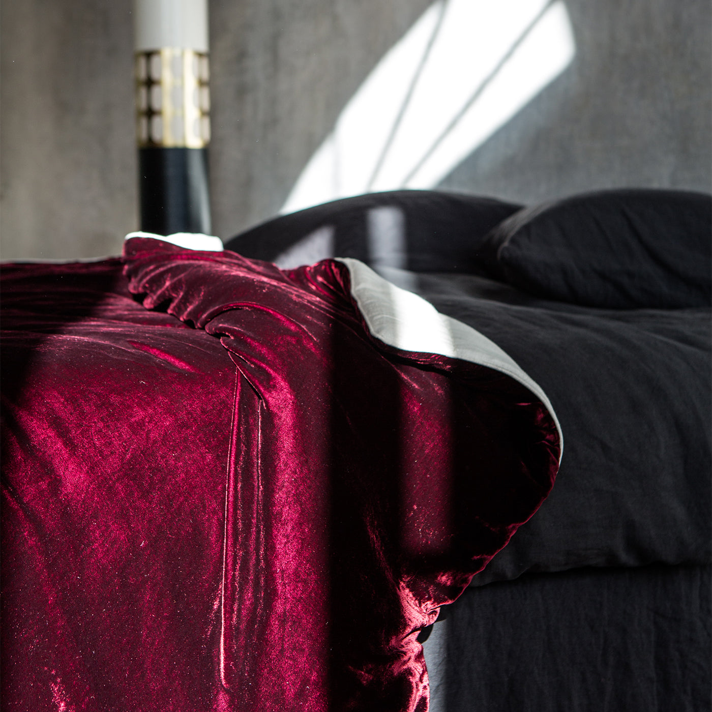 Red Velvet & Linen Blanket Once Milano | Artemest