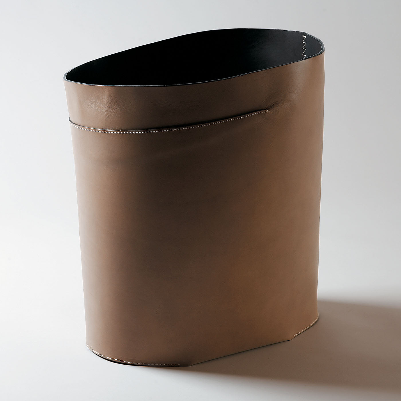 Basic Robin Large Basket by Claude Bouchard Oscar Maschera | Artemest