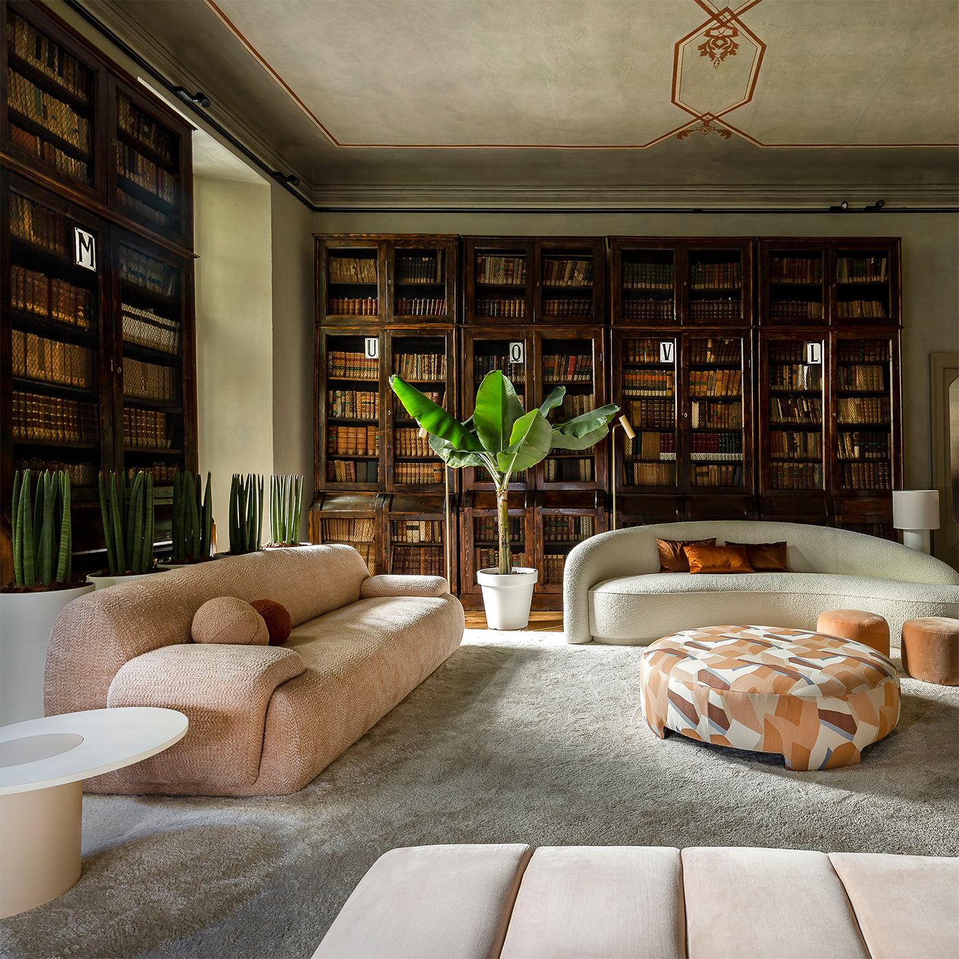 Cabochon Solid Wood Pink Sofa Softhouse | Artemest