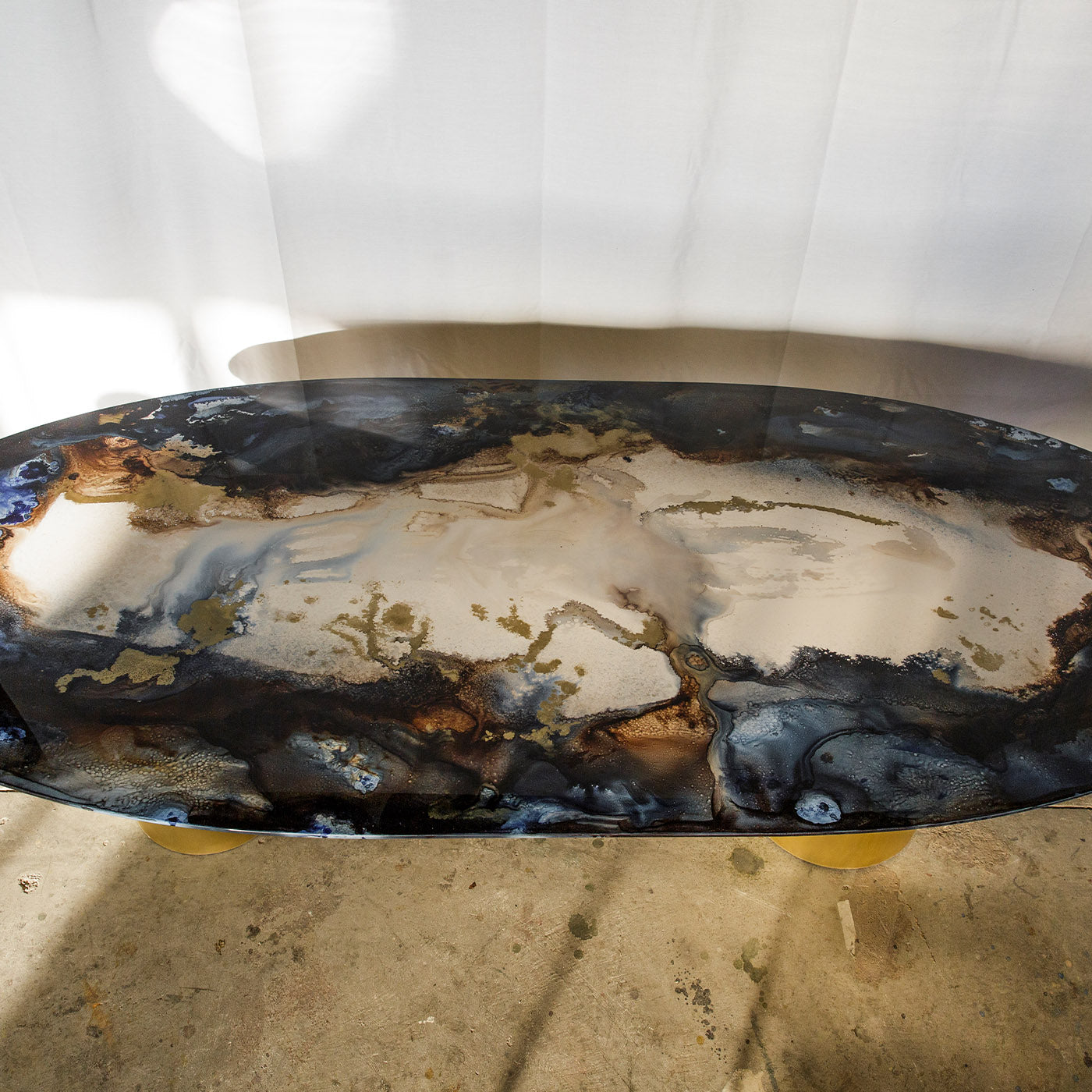 Smooth Dining Table BAU Design | Artemest