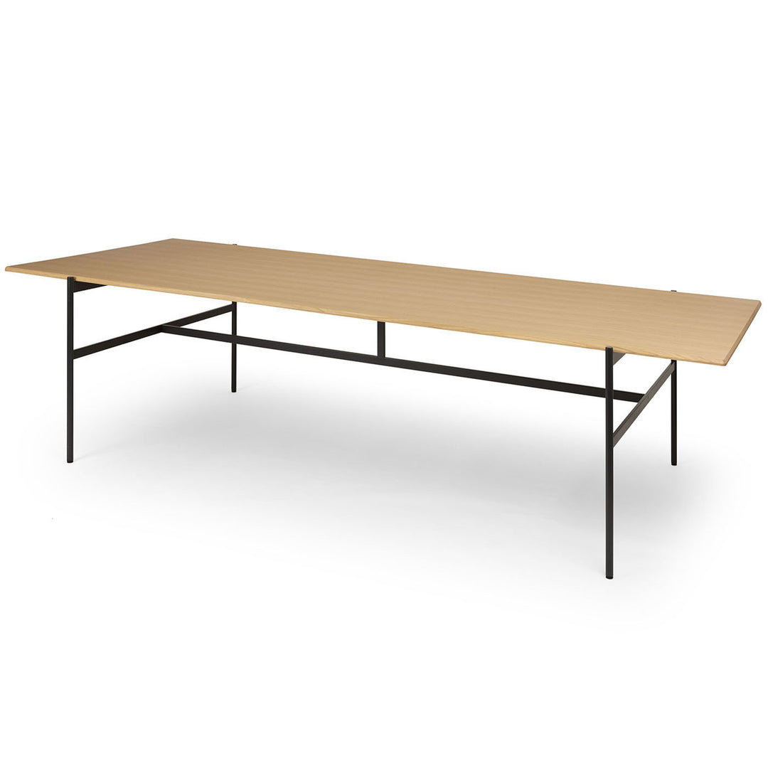 Blade Dining Table True | Artemest