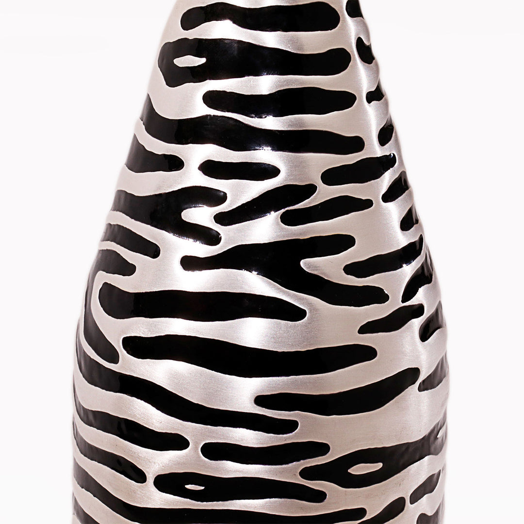 Zebra Champagne Cover by Marco Fedi K-Over | Artemest