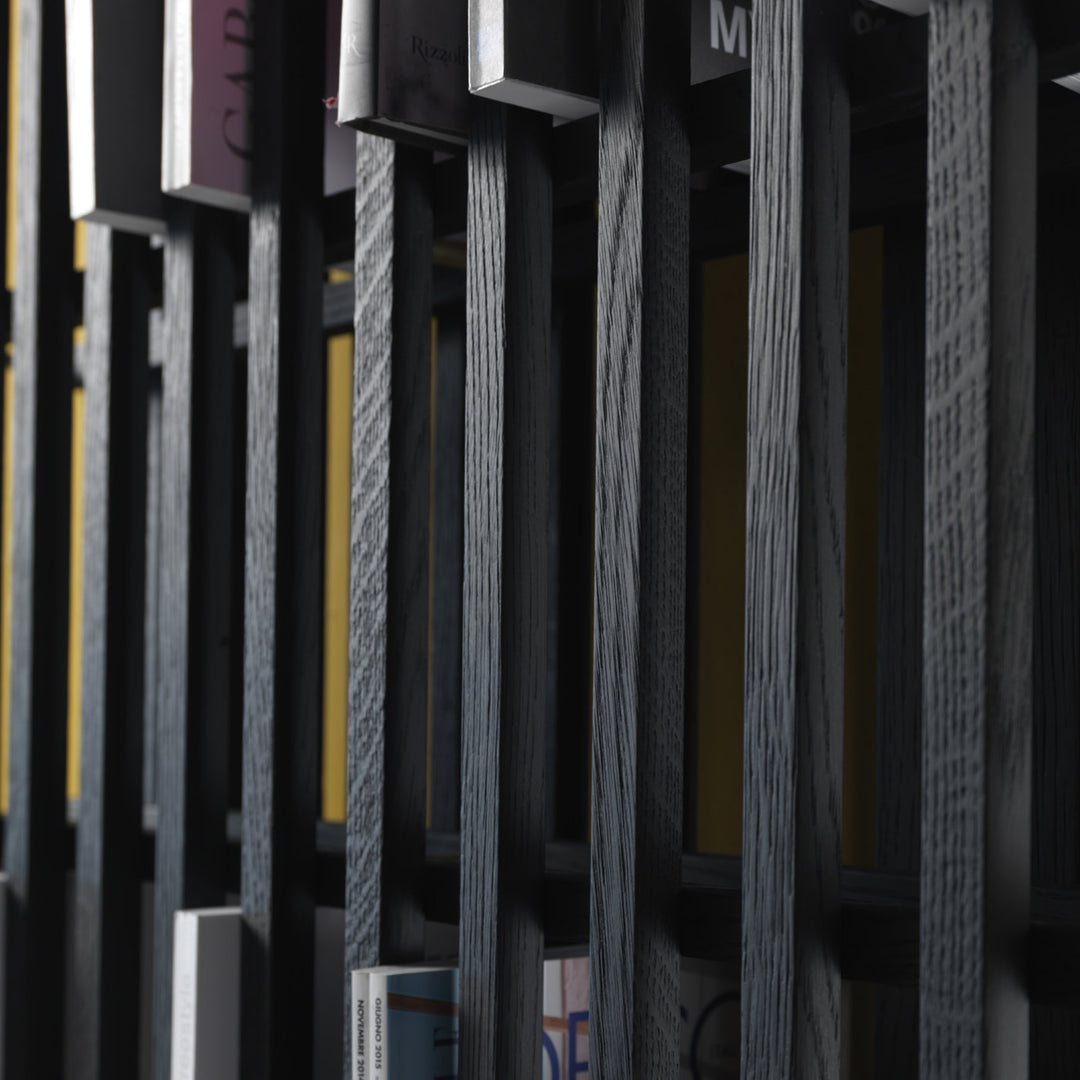 Singolo Durmast Bookshelf in Black Durame | Artemest