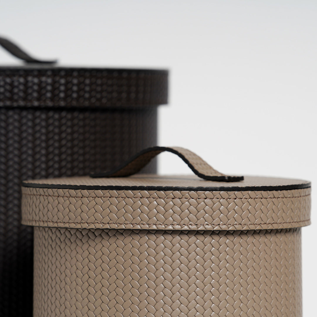 Medium Round Leather Paper Bin Pinetti | Artemest