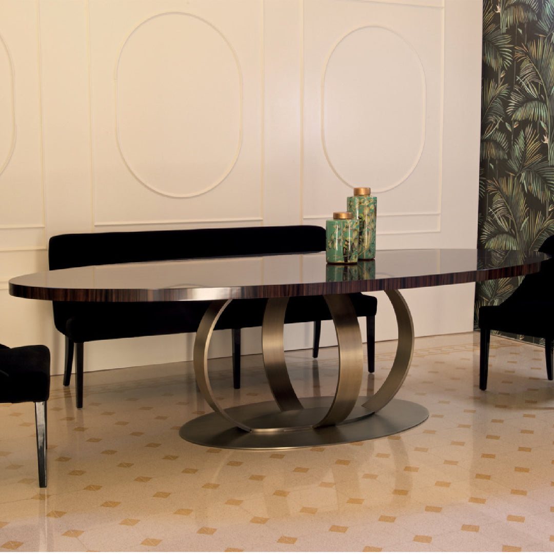 Andrew Oval Dining Table DOM Edizioni | Artemest