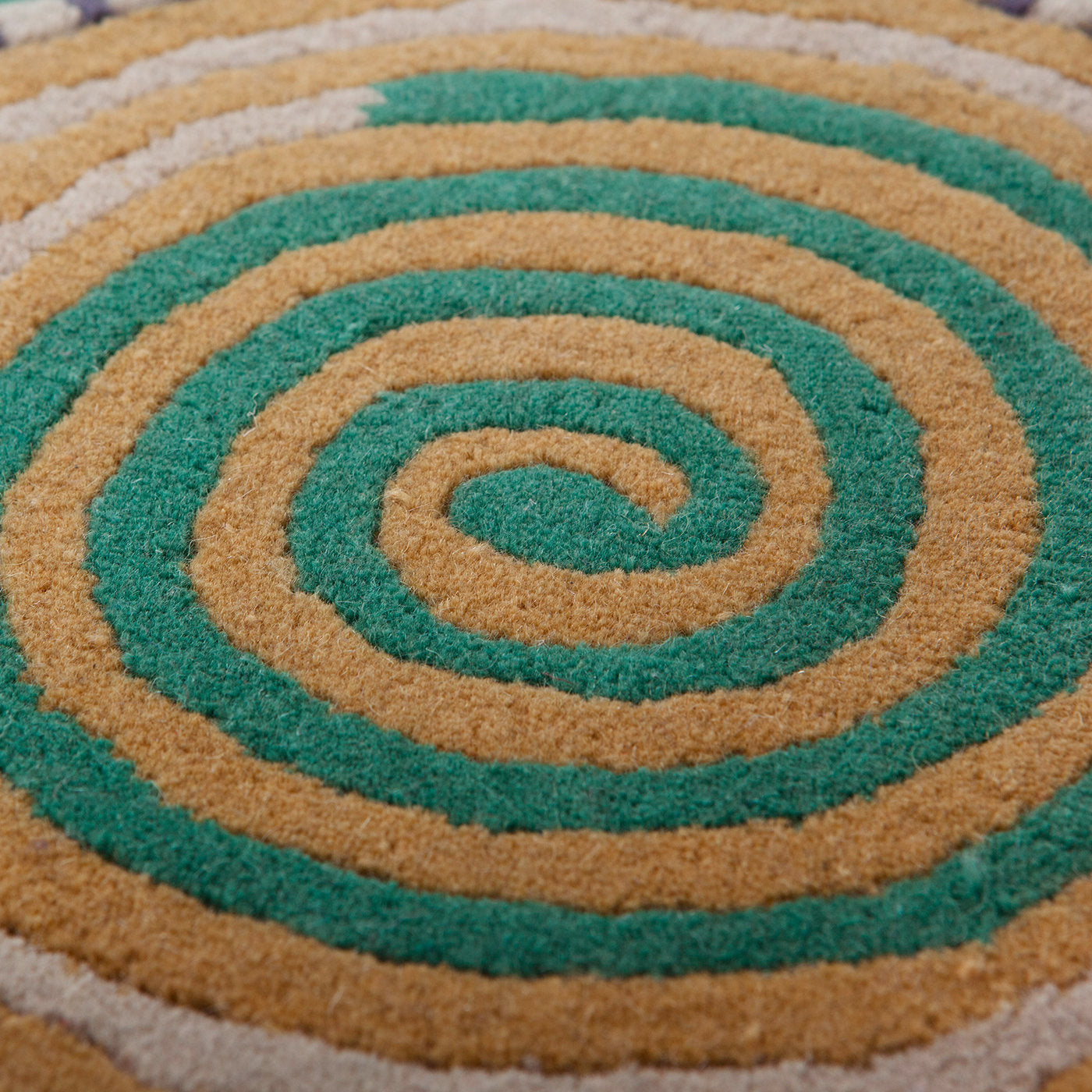 Sushi Round Rug by Estudio Campana Nodus | Artemest