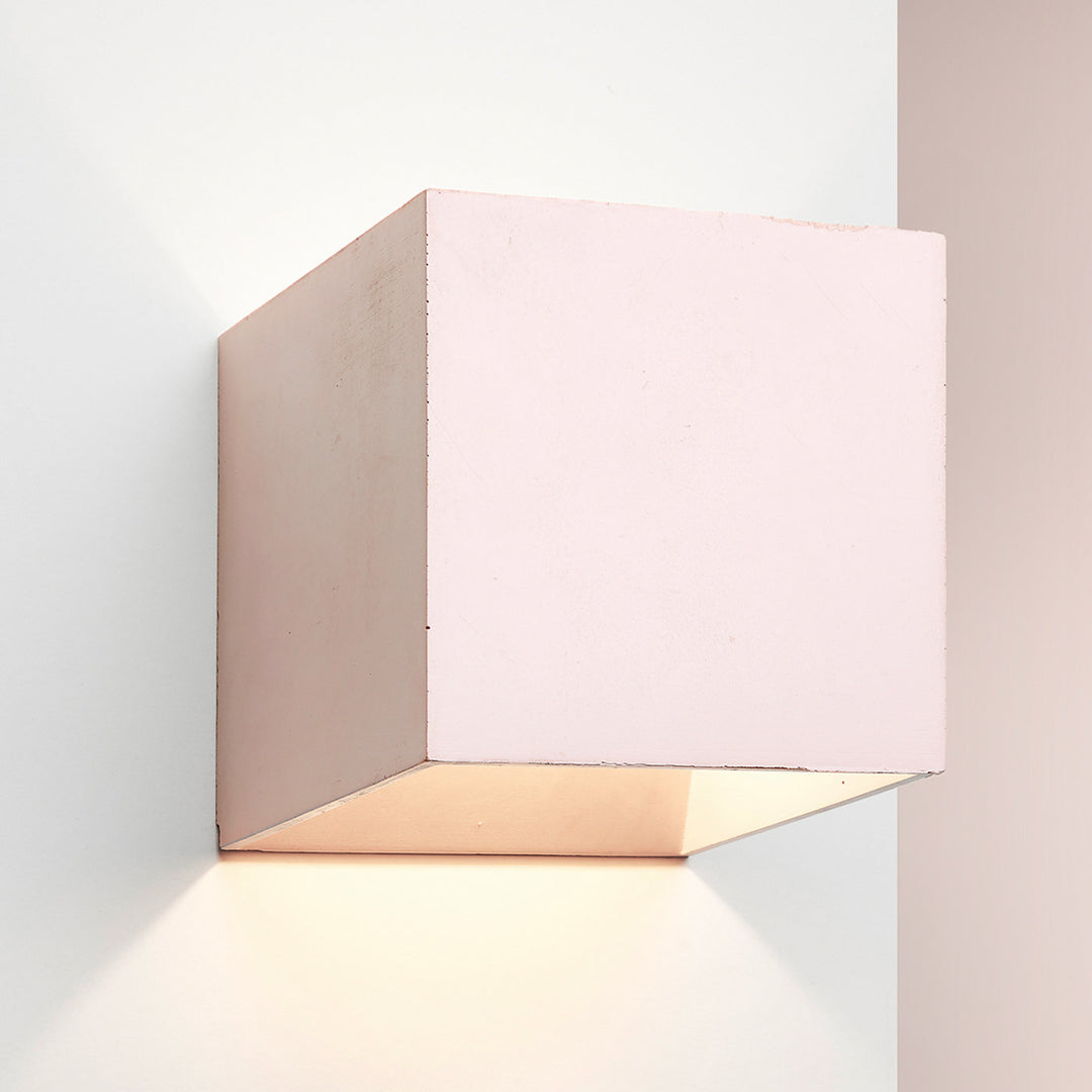 Pink Sconce Plato Design | Artemest