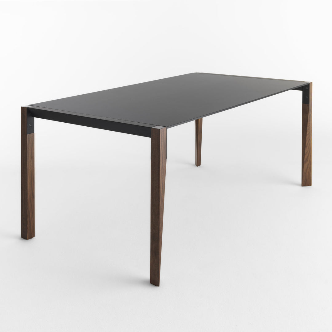 Tango Extendable Table by Joe Doucet and Renato Zamberlan Horm | Artemest