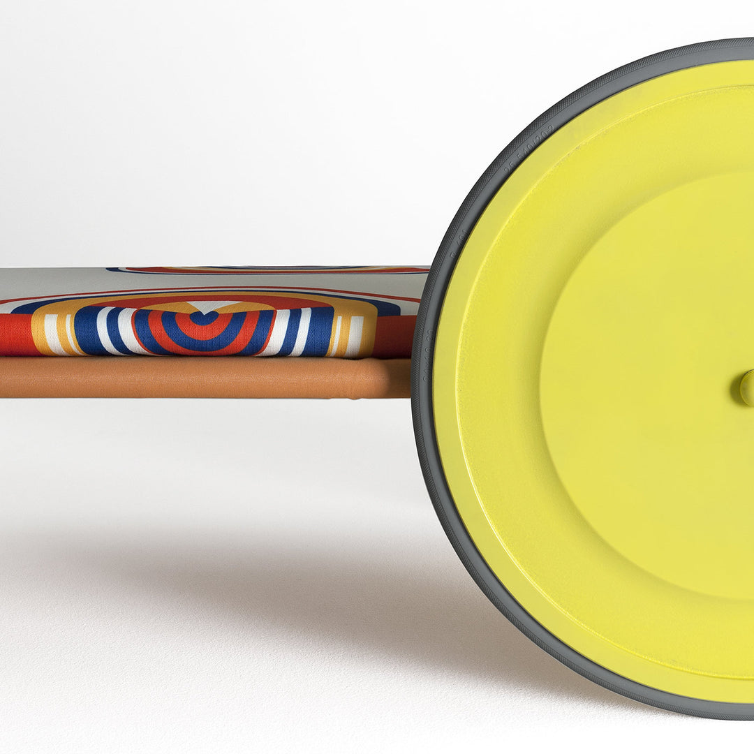 Locus Solus Yellow Sun Lounger by Gae Aulenti Exteta | Artemest