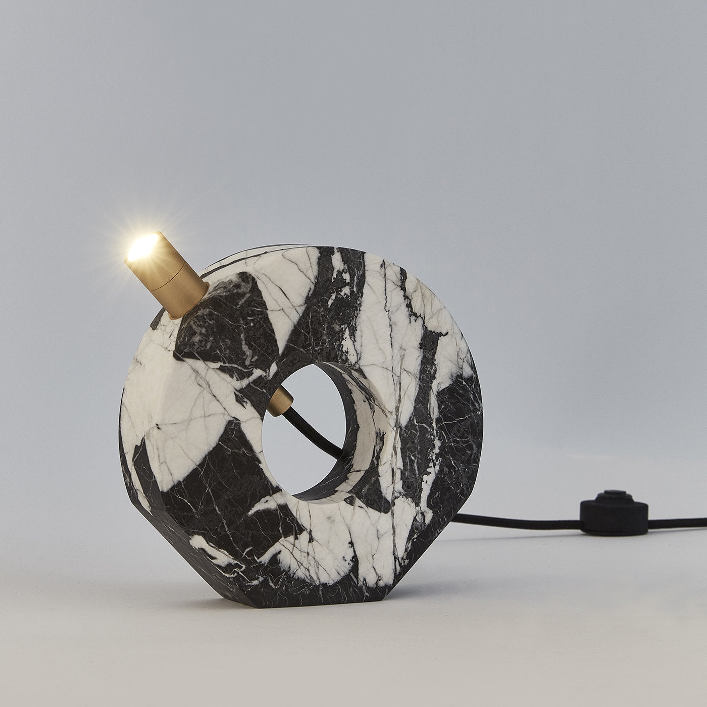 Voyager Disk Table Lamp Grand Antique Pietro Russo Design | Artemest