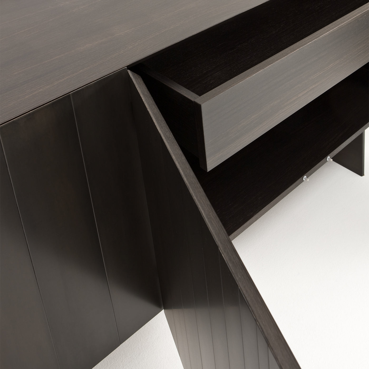 ST 12 Black Iron Sideboard Laura Meroni | Artemest