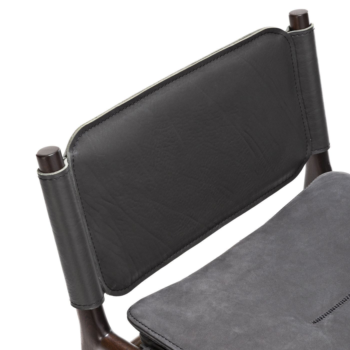 Levante Dark Leather Stool by Massimo Castagna Exteta | Artemest