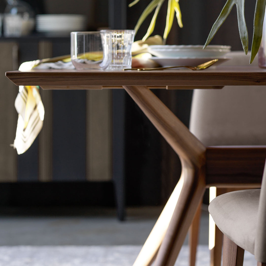 Foster Dining Table Modesign | Artemest