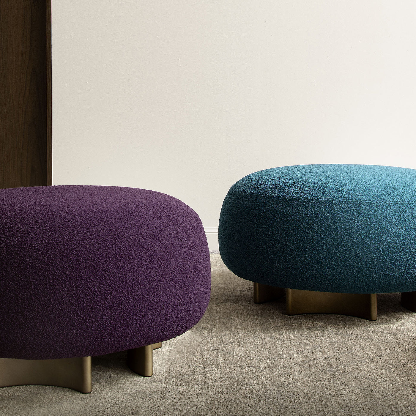 Punto e Virgola Purple Pouf Morica Design | Artemest