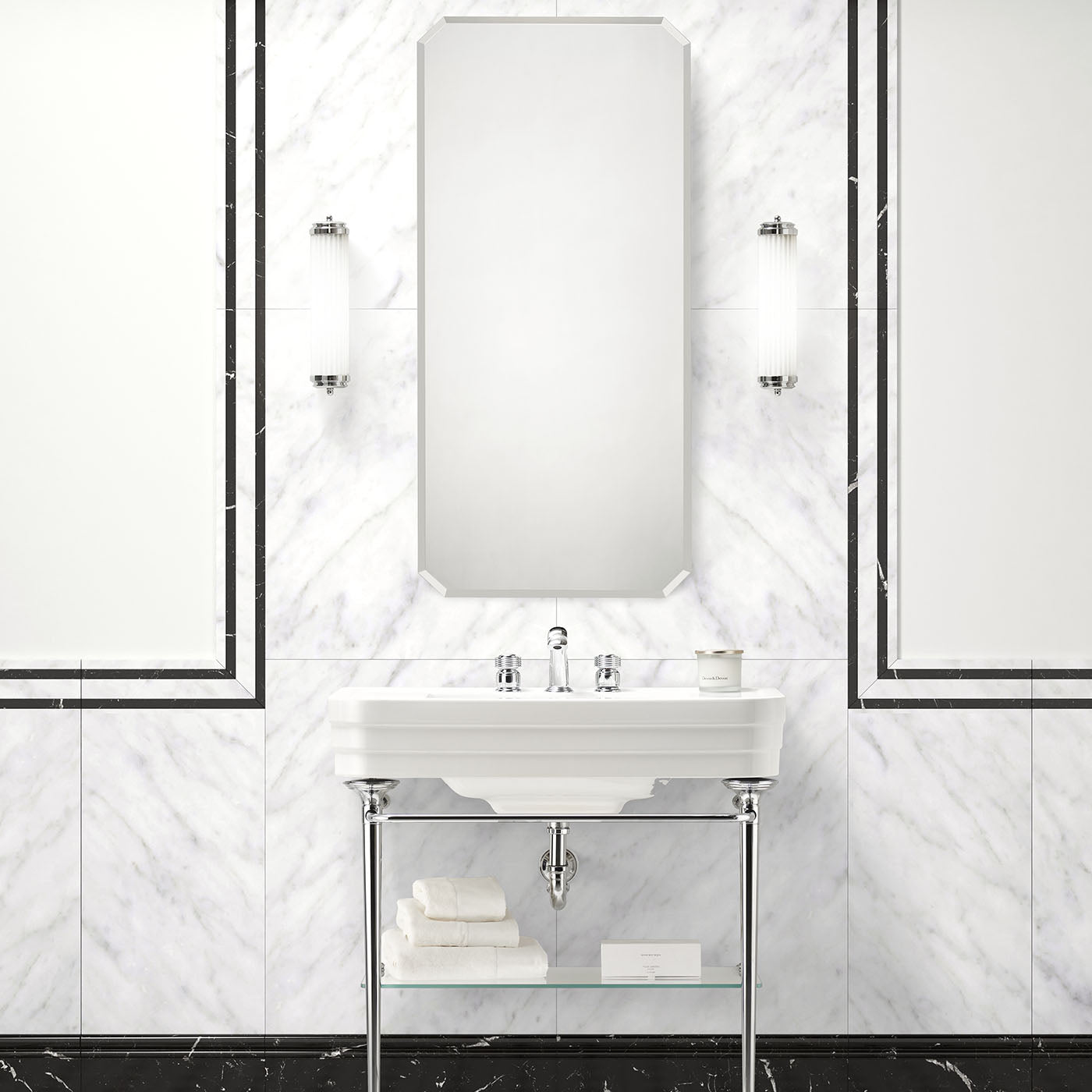 Versailles Carrara Marble Boiserie Slab Devon&Devon | Artemest