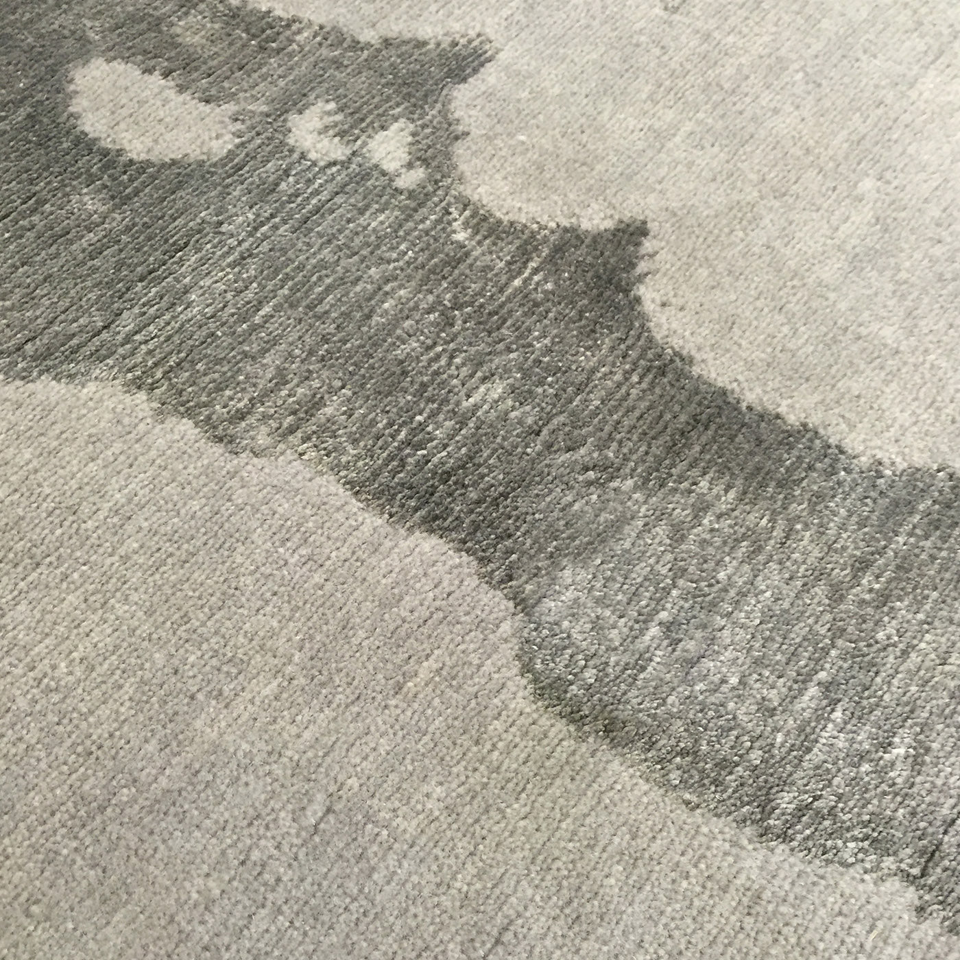 Clay Rug Sahrai | Artemest